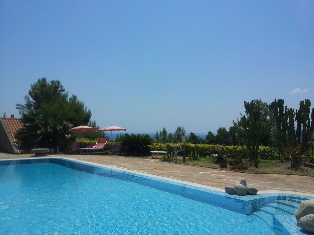 Area Piscina a Borgo Piazza